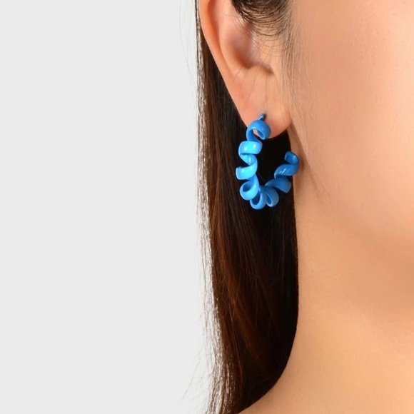 Kathrono | Jewelry | Fun Coiley Twisty Loopy Telephone Cord Style Hoop ...